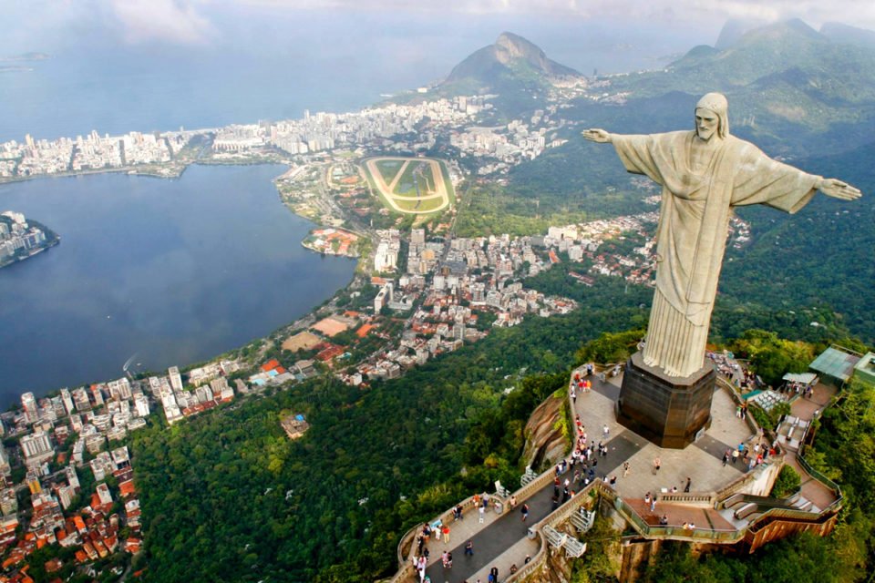 Christ The Redeemer: The Wonders of The World, A Symbol of Peace and ...