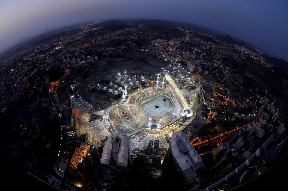Mecca, Why It Is Called A Holy City? And What Its Virtues? - Traveldigg.com