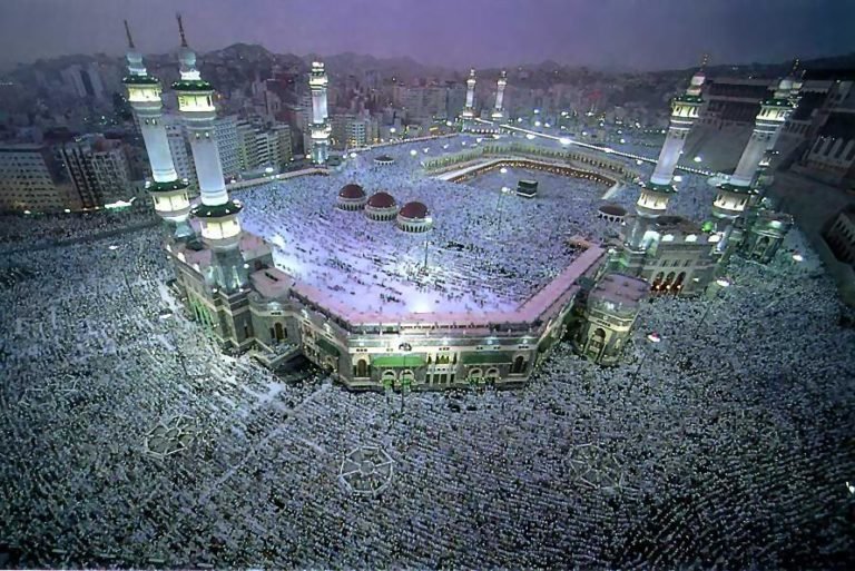 Mecca, Why It Is Called A Holy City? And What Its Virtues? - Traveldigg.com