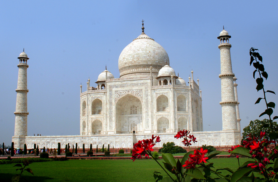 Taj Mahal, Tracing The Footsteps of The Most Beautiful Masterpiece of ...