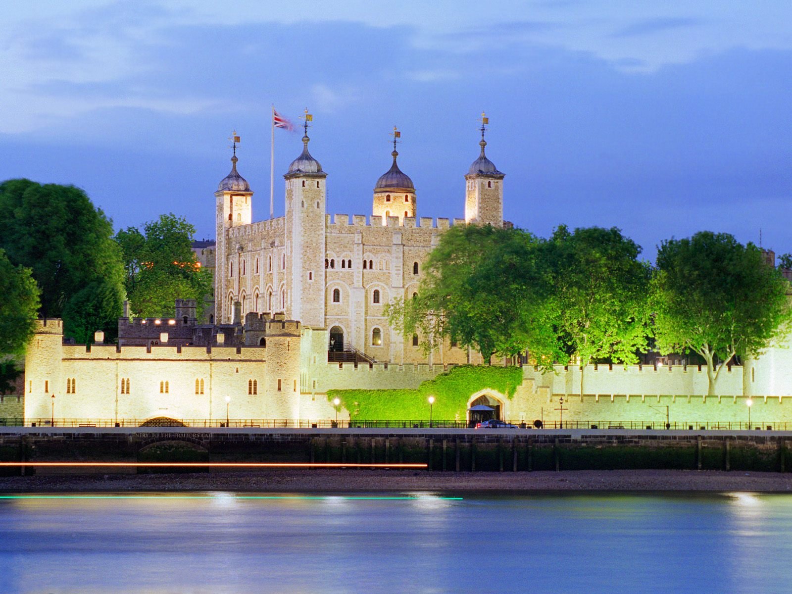 Tower Of London Home And Fortress For The Kings Of England Tower Of London Home And Fortress For The Kings Of England