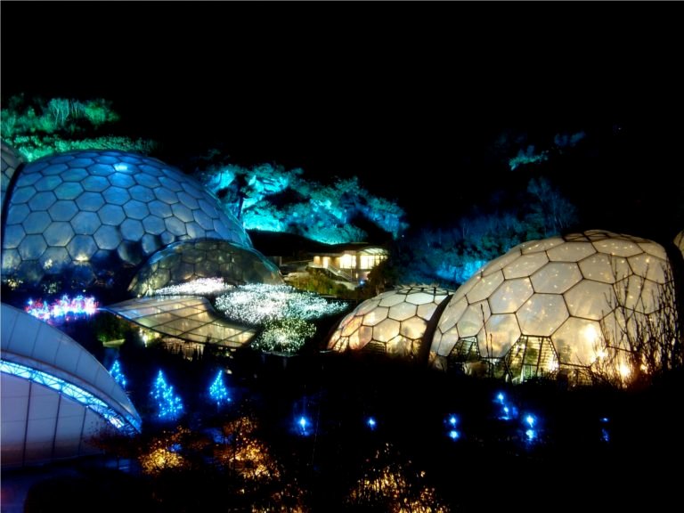 The Eden Project, Old Mine's So Amazing Places in the World ...