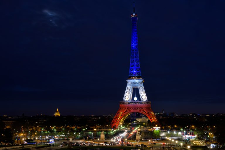 Exploring the Eiffel Tower, the Tallest Building in Paris - Traveldigg.com