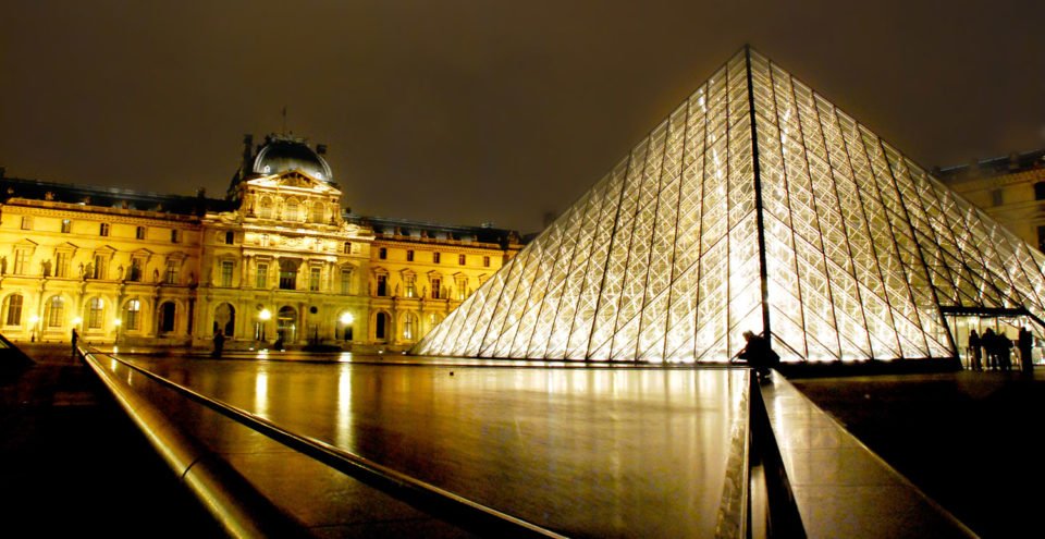 Louvre Museum, The Most Famous Museum in France - Traveldigg.com