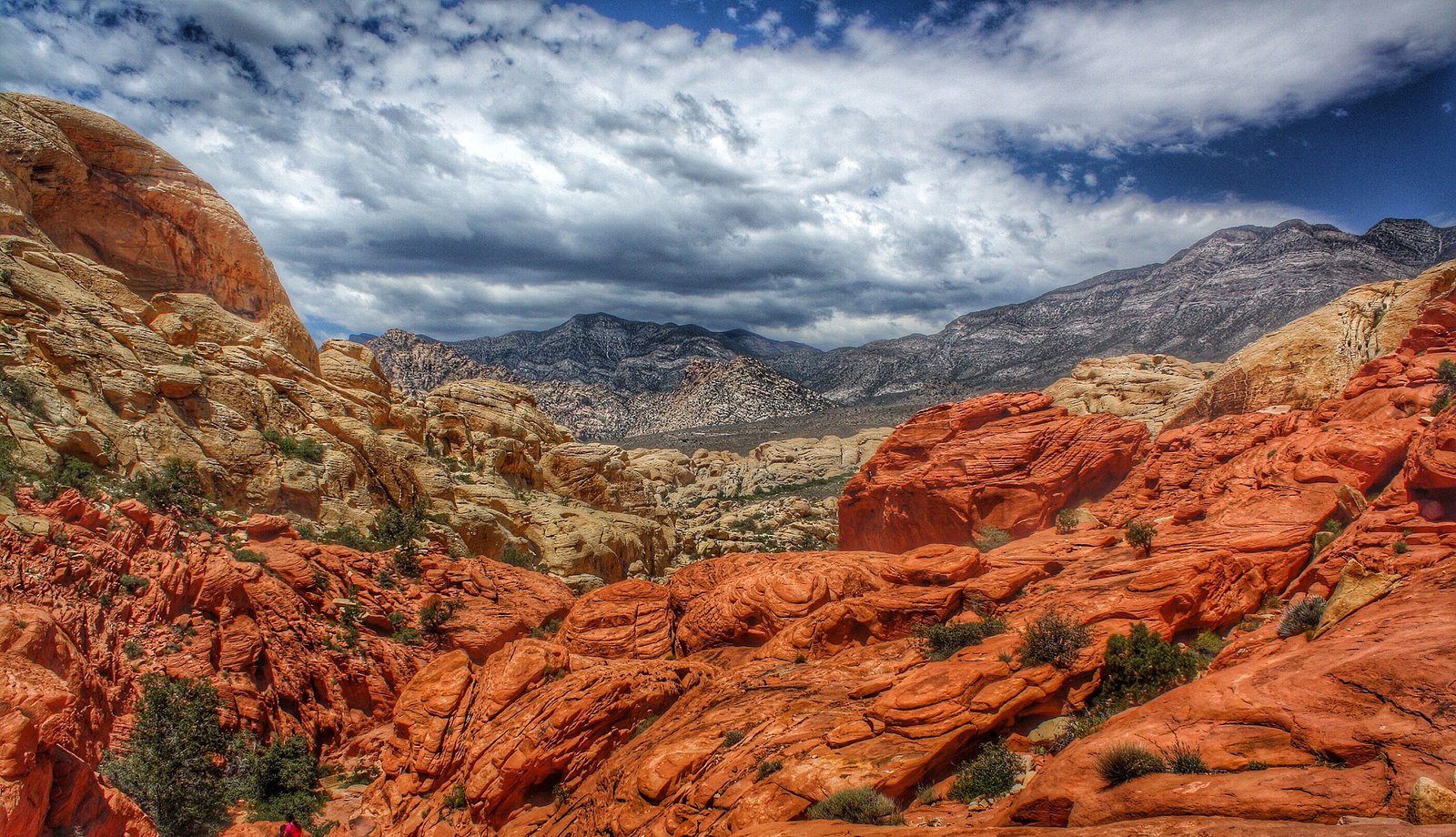 Rock Climbing In The Red Rock Canyon Las Vegas Traveldigg