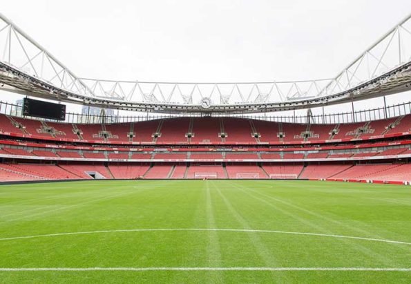 Visit The Emirates Stadium, The Headquarters of Arsenal FC - Traveldigg.com