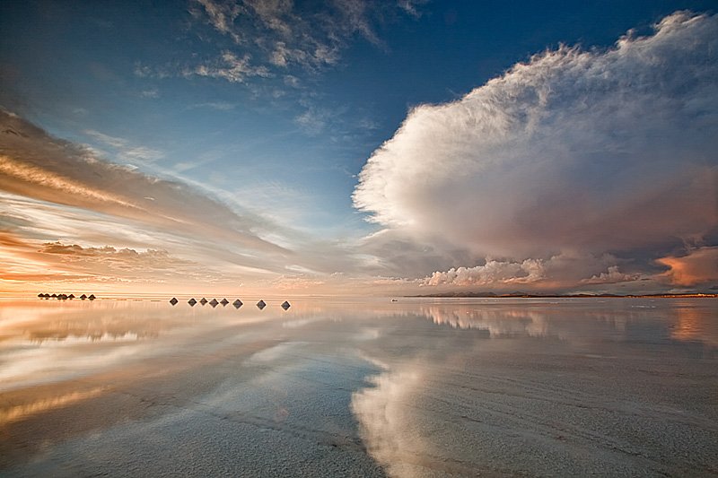 Salar De Uyuni The World s Largest Natural Mirror Traveldigg Salar De Uyuni The World s Largest Natural Mirror Traveldigg
